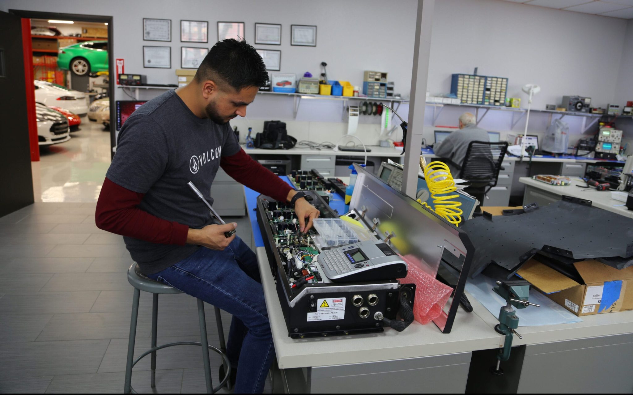 Roadster - VMS Module Rebuild - Gruber Motors